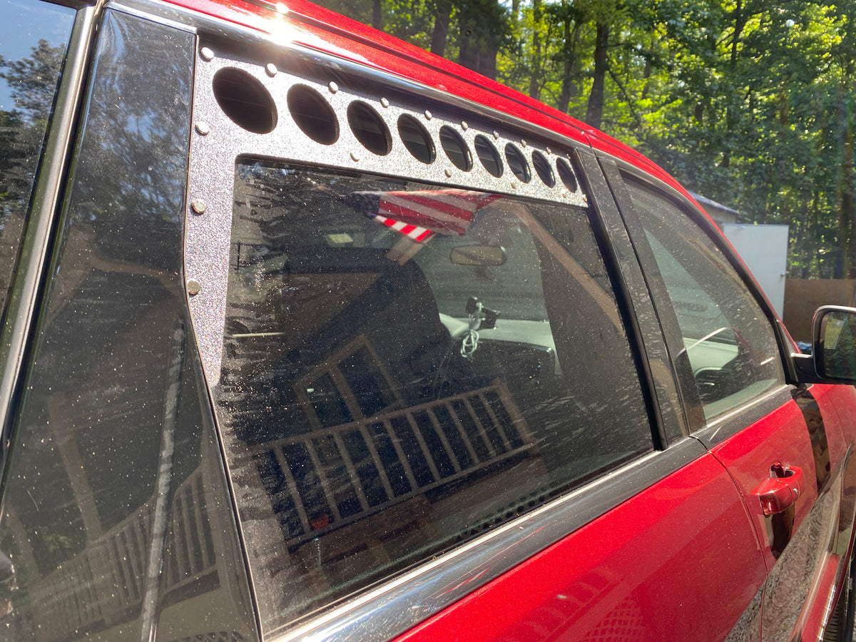 Grand Cherokee Window Vents (WK2) – Visual Autowerks